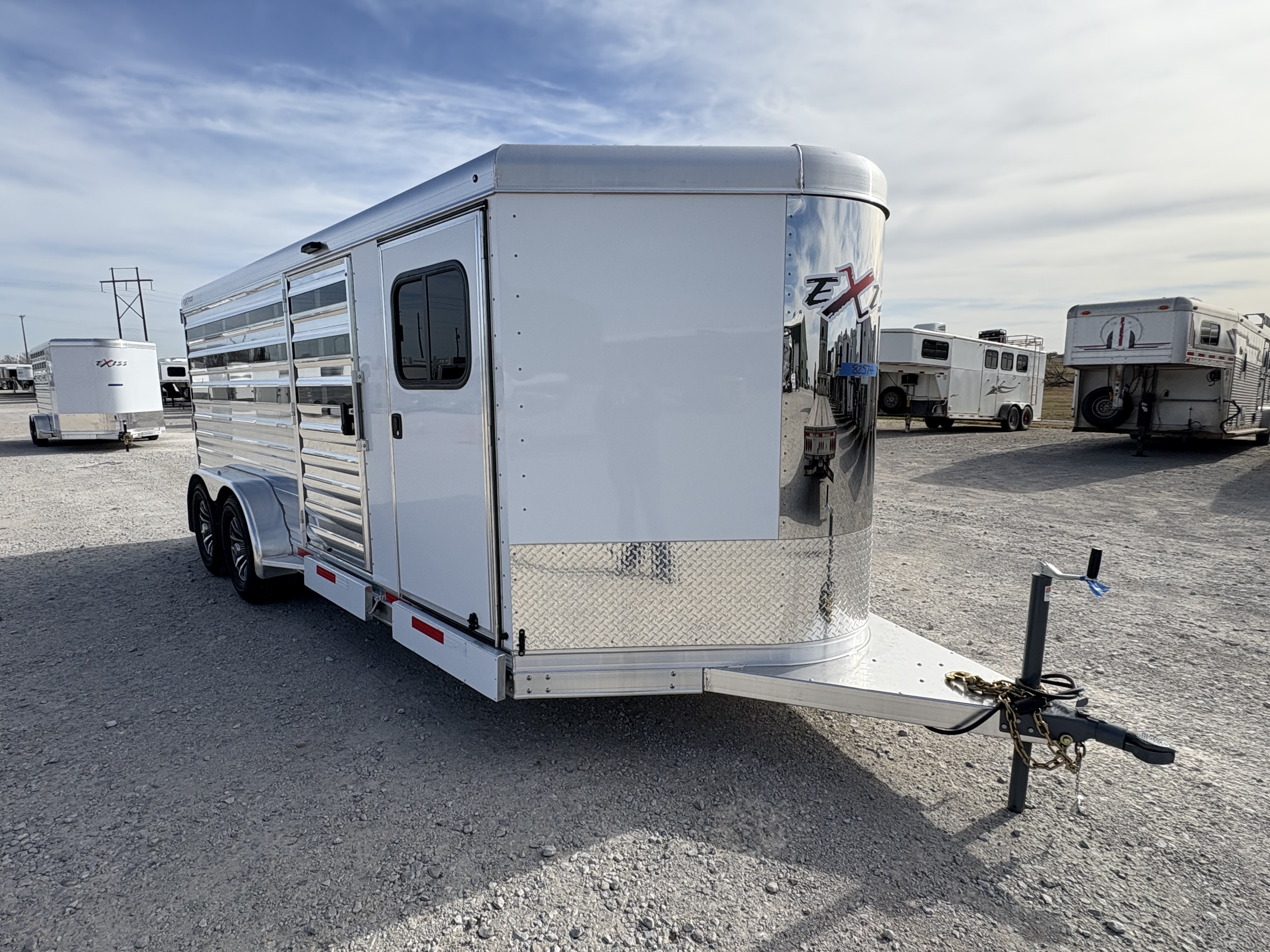 2026-Exiss-6-Pen-Livestock-Bumper-Pull-Trailer-40358 | TX, FL, OK ...